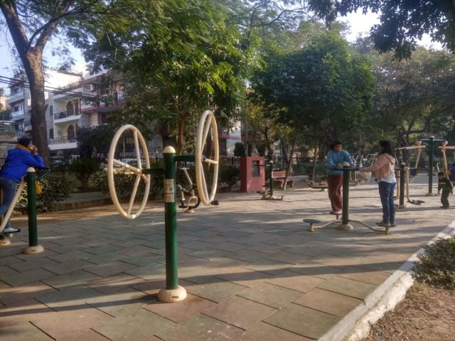 There Is A Free Gym In A Saket Park And We LivED It