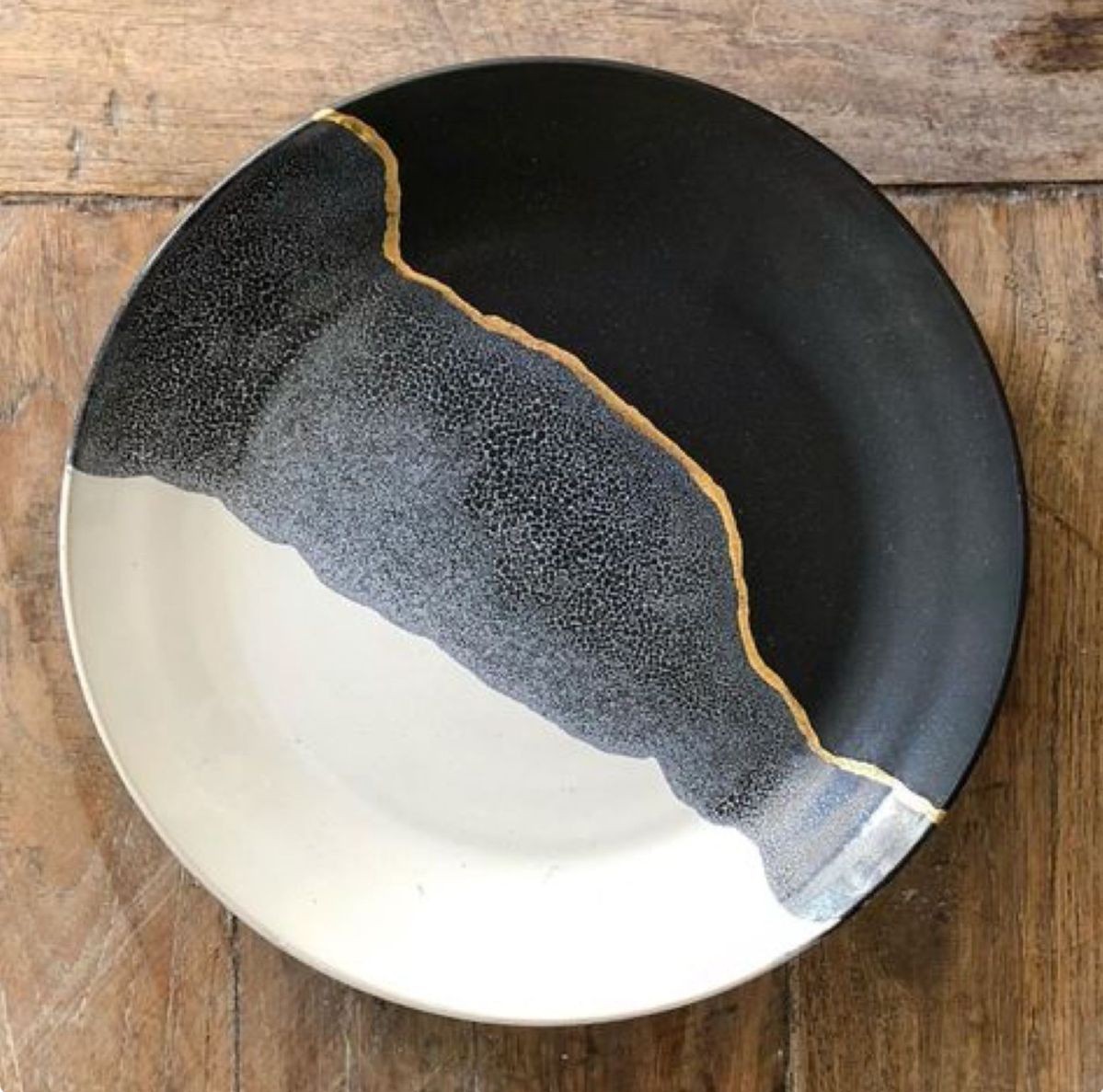 In Pics: What 'Kintsugi', The Japanese Art Of Mending Broken Pottery ...